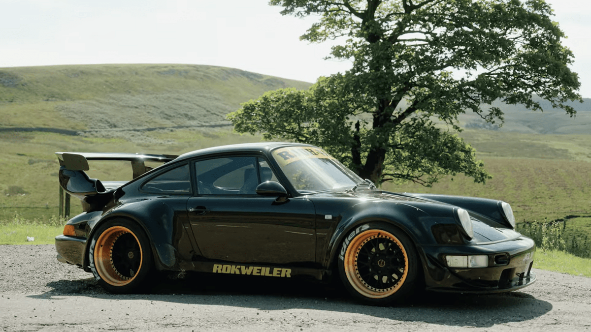 Porsche 964 RWB | Rokweiler | Fast Car