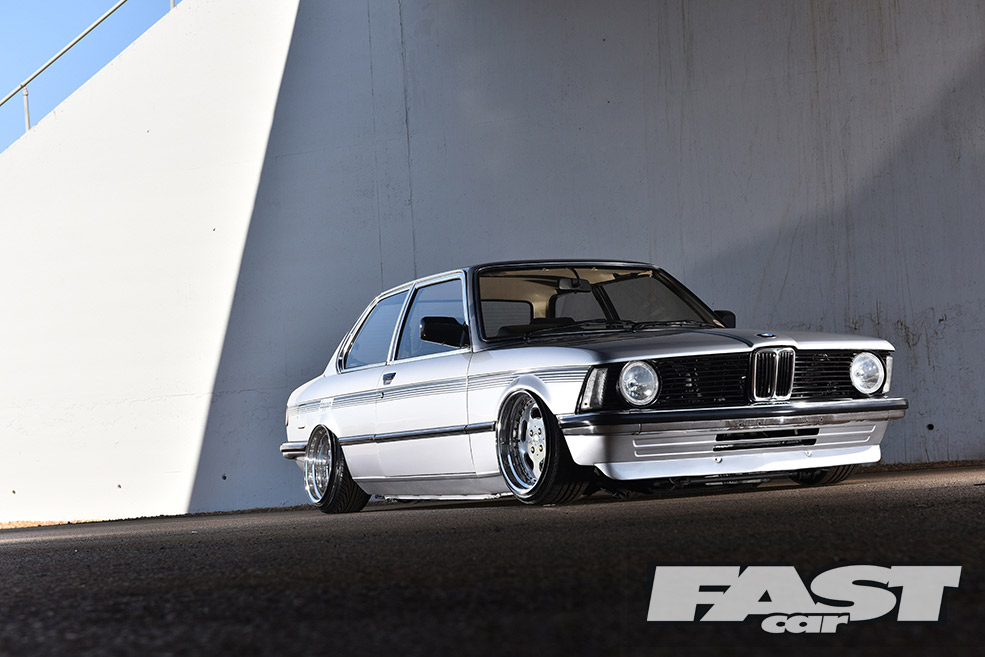 Stanced E21