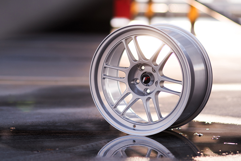 Japan Racing JR7 | Fast Car