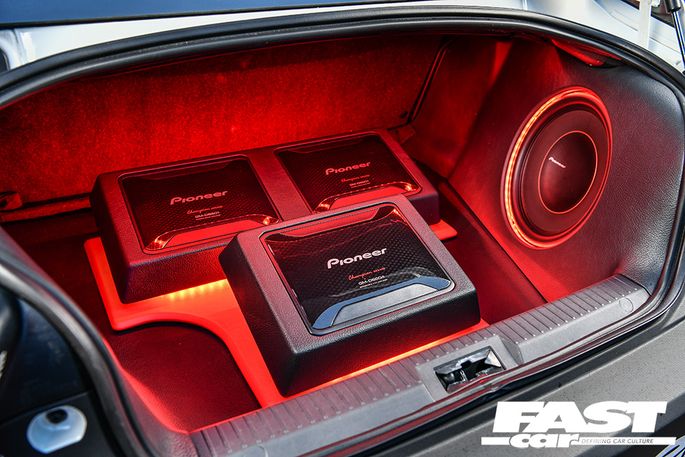 Car Amplifier Guide: Everything You Need To Know | Fast Car