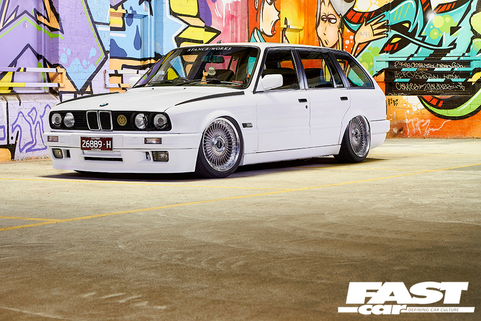 PBMW THROWBACK – MODIFIED BMW E30 TOURING | Fast Car
