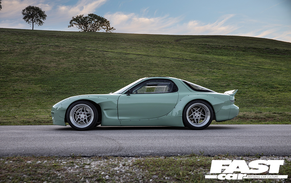 Rocket Bunny Mazda RX-7 FD | Fast Car