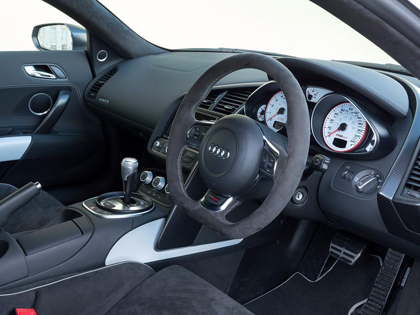 Audi R8 Mk1 Buyer's Guide | Fast Car