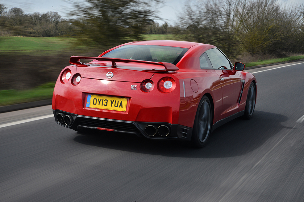 Nissan GT-R R35 Buyer’s Guide | Fast Car