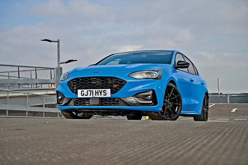 Ford Focus ST Edition Mk4 Review | Fast Car