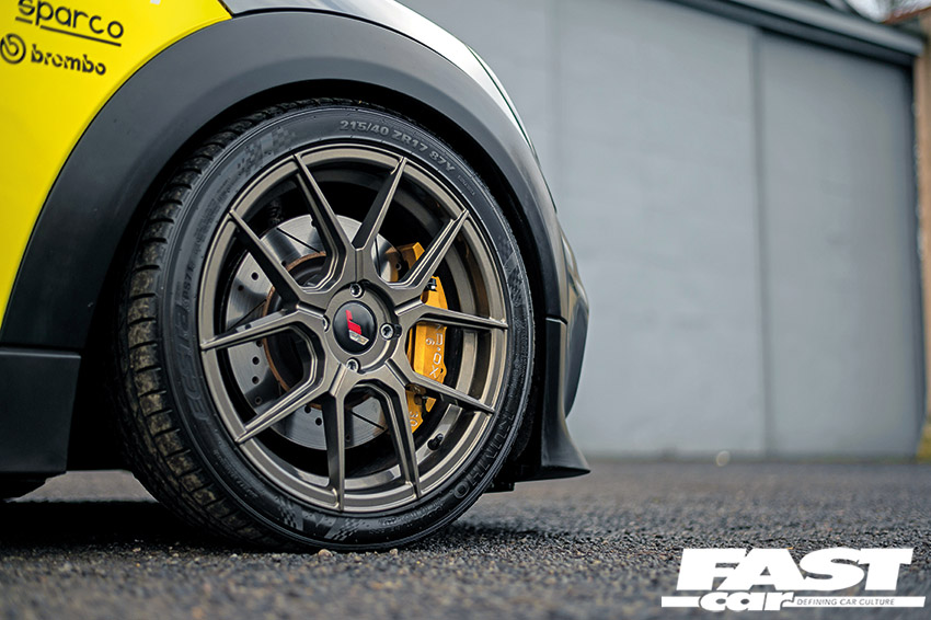 Modified Mini Cooper S R56 With 390hp - Fast Car