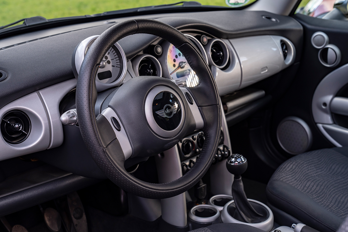 Mini R50 Buyer's Guide & Most Common Problems | Fast Car