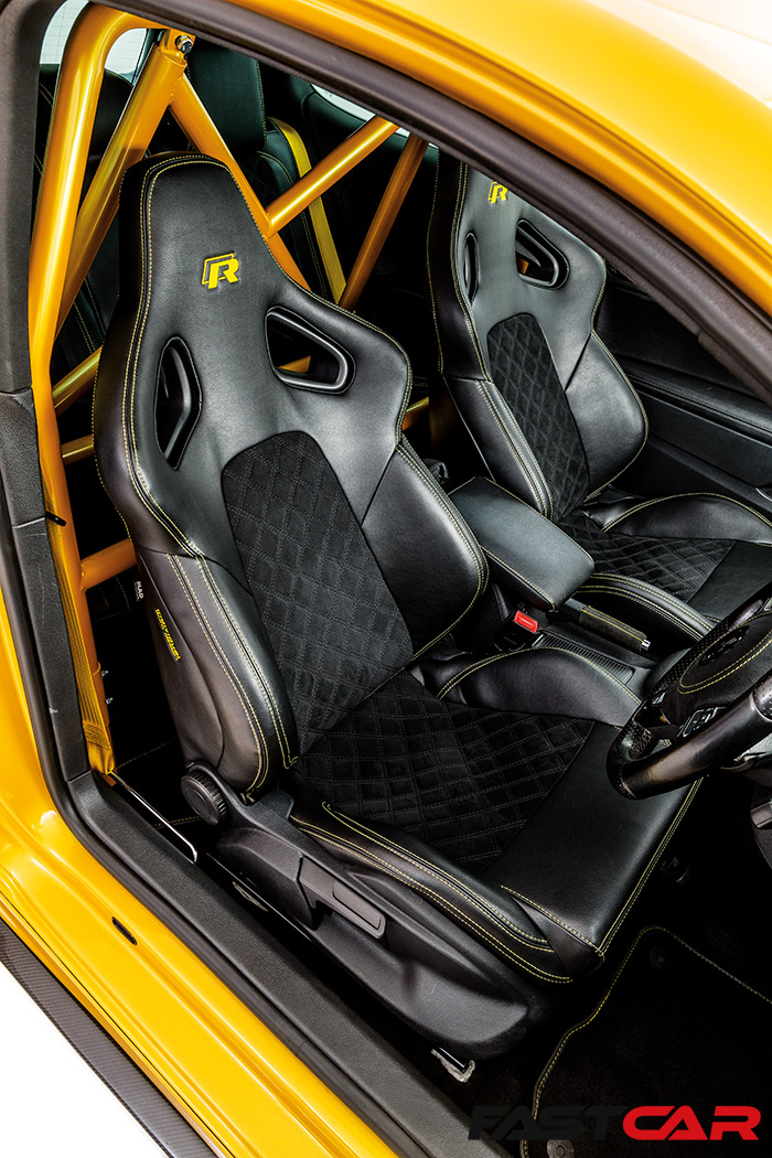 Modified VW Golf R Mk6 On Air | Fast Car