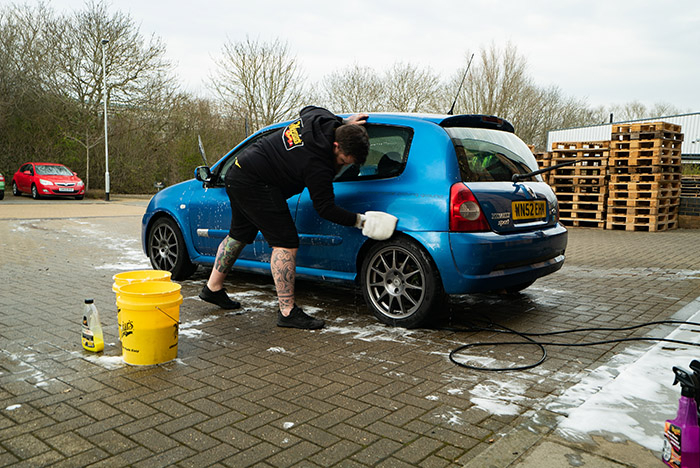 How To Clean Car Headlights | Fast Car