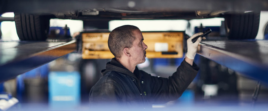 Essential MOT Checklist: How To Pass Your MOT Test | Fast Car