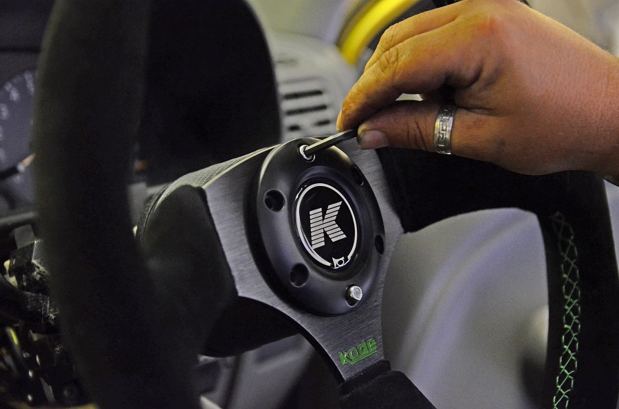 How To Fit An Aftermarket Steering Wheel | Fast Car