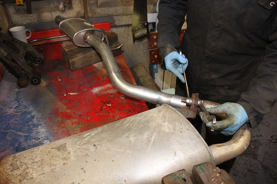 Custom Exhaust Guide: Can You Make Your Own Car Exhaust? | Fast Car