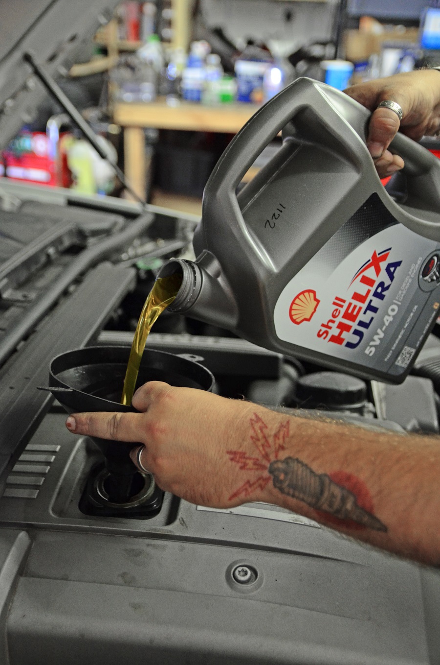 Best Engine Oil In 2024 | Fast Car