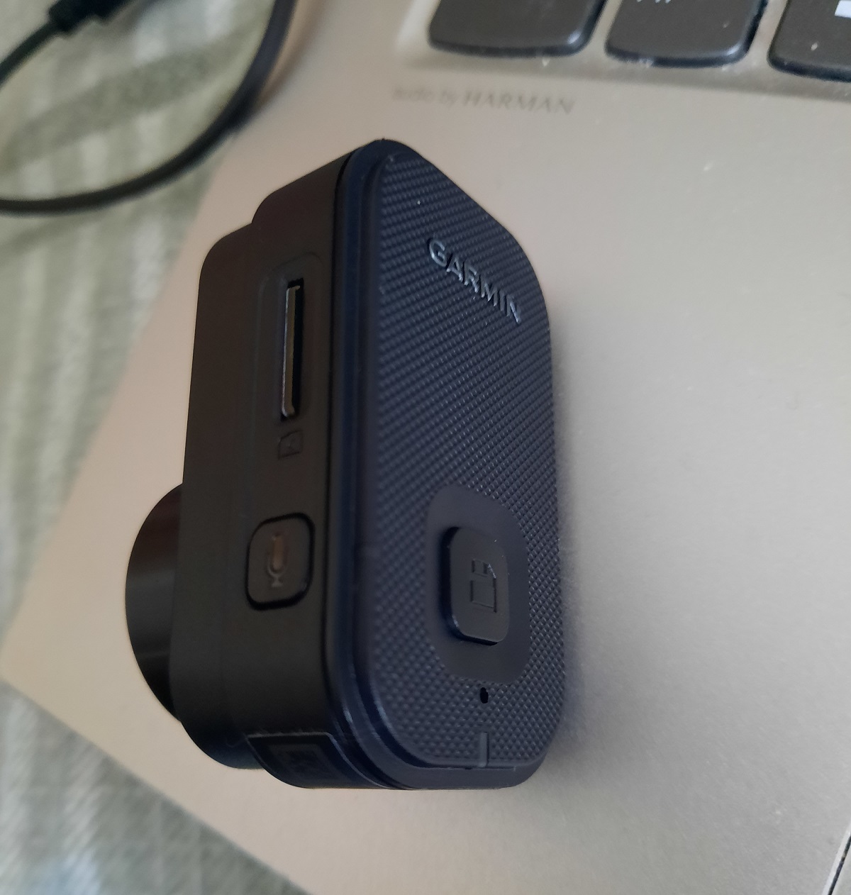 Garmin Dash Cam Mini 2 Review | Fast Car