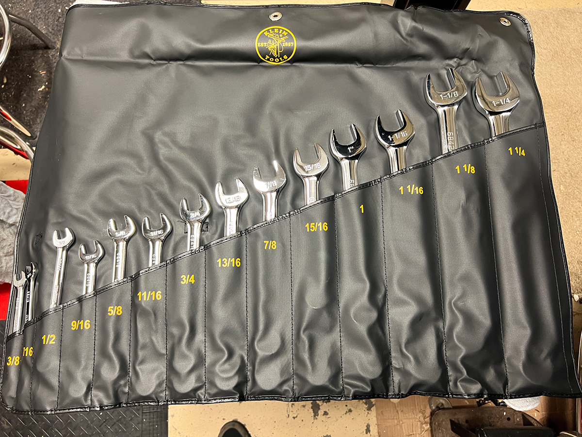 Best Wrench Set: Beginner To Professional Grades Tested | Fast Car