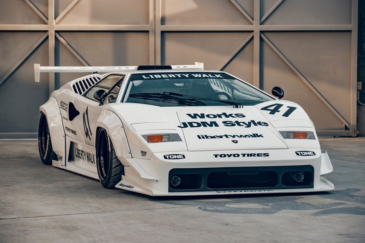 Liberty Walk Countach Turns Heads At Tokyo Auto Salon | Fast Car