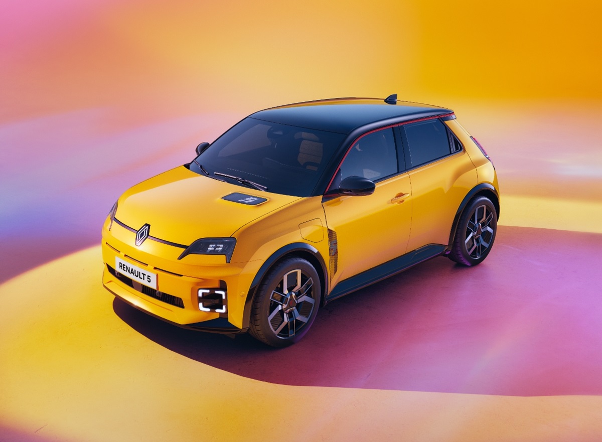 Renault 5 Returns As EV, Sporty Alpine Version Coming Too | Fast Car