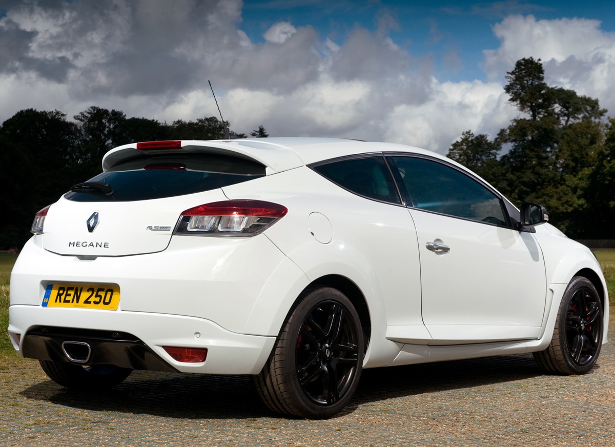 Renault Megane RS250 Tuning Guide | Fast Car
