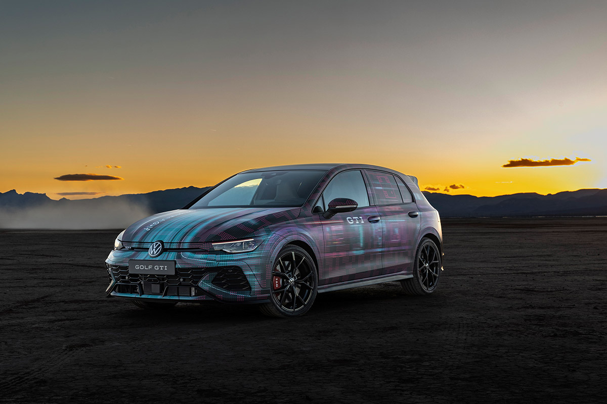 New VW Golf GTI Clubsport Teased Ahead of N24 | Fast Car