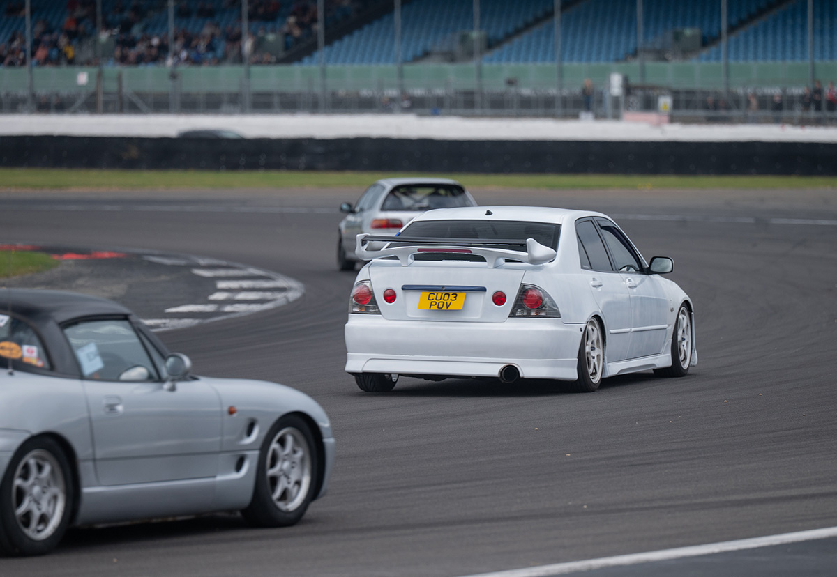 Modified BMW E30 | Fast Car