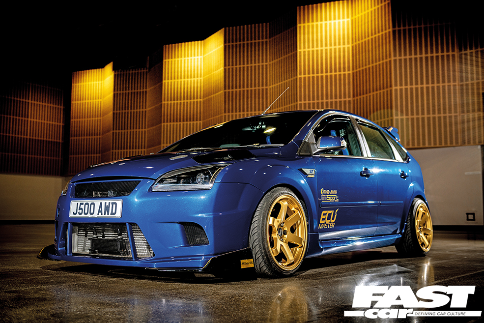 Honda Civic Type R FN2 vs Ford Focus ST Mk2 | Fast Car