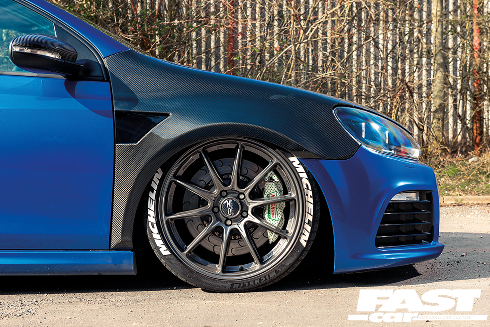 BAGGED GOLF R MK6: KREME OF THE STOP | Fast Car