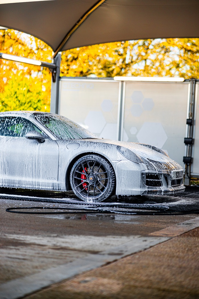 Car Detailing: What Is It and How To Do It Properly | Fast Car