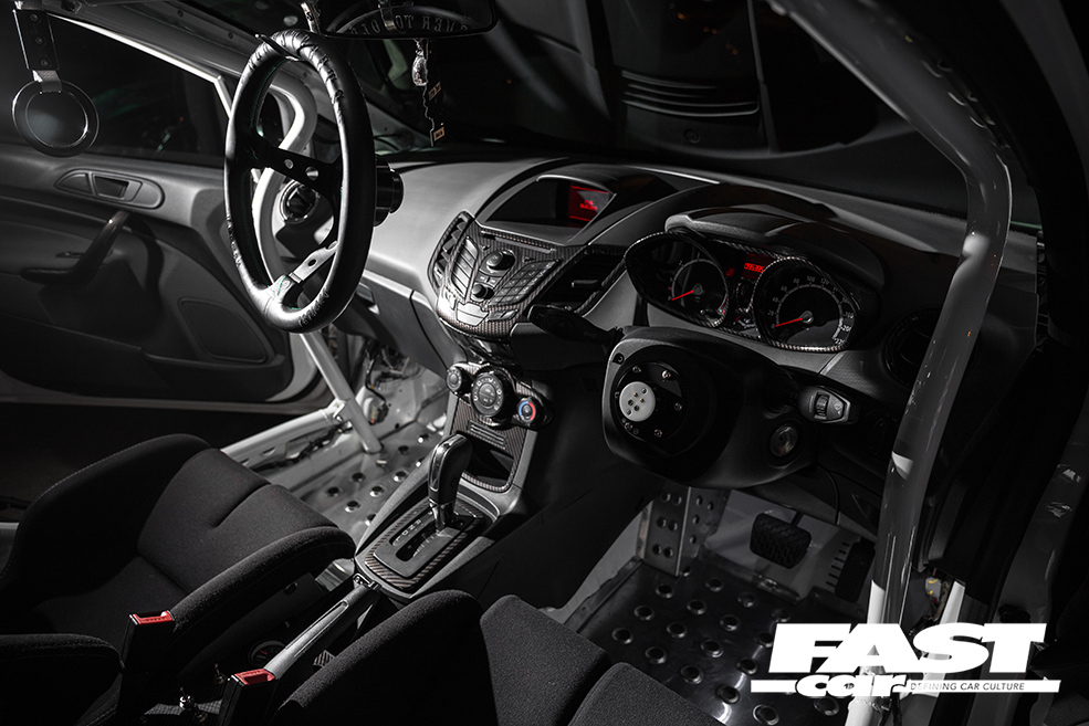 POCKET ROCKET: MODIFIED FORD FIESTA MK7 - Fast Car