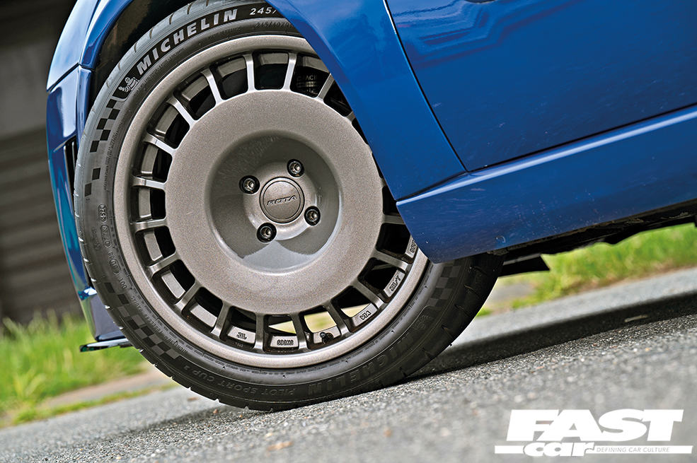 Modified Ford Focus RS Mk1 - Sweet Spot | Fast Car