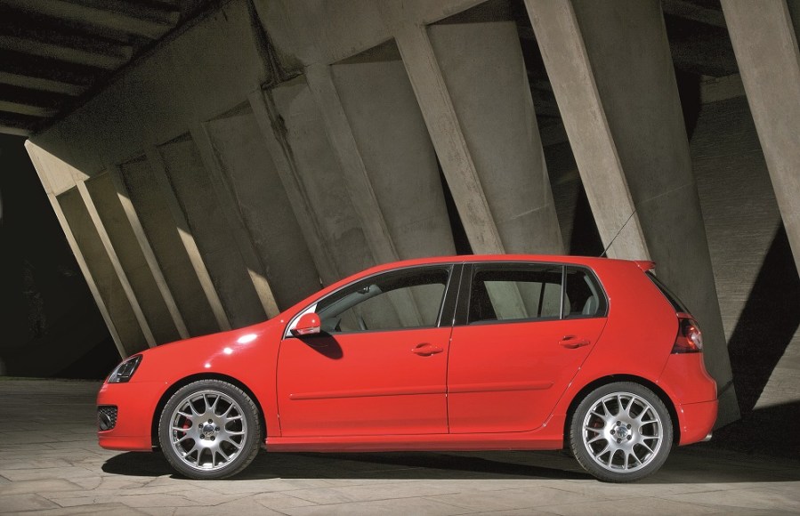 VW Golf GTI Mk5 Buyer's Guide + Tuning Tips - Fast Car